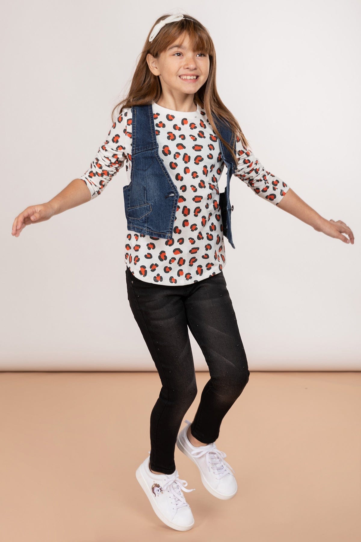 Girls Denim Vest, Pack of 6 from YMI – YMI JEANS WHOLESALE